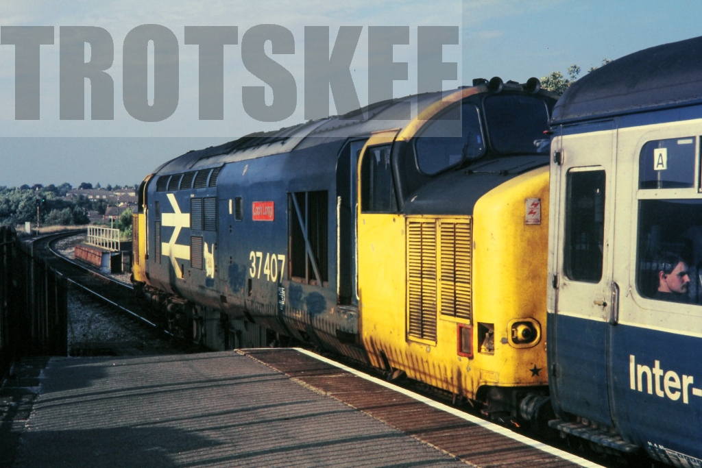 35mm Colour Slide British Railways Diesel Locomotive Class 37 37407 at ...